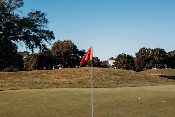 Trivia about Golf! - Golf flag colors and their meanings, golf stance ...